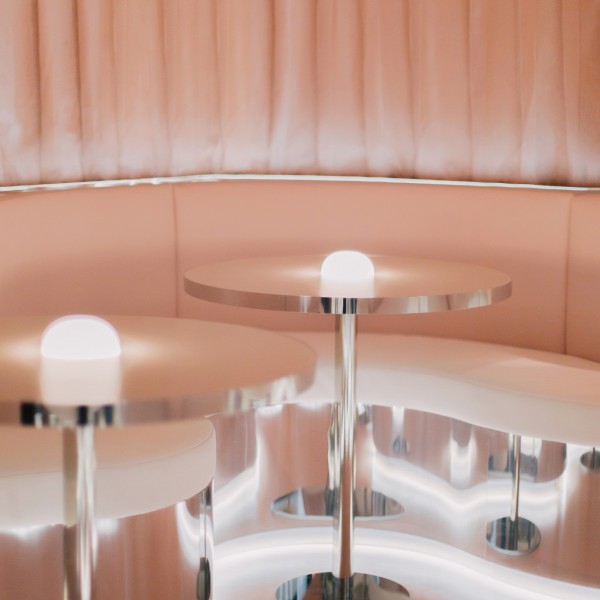 FORMÆ | Night Flight, un studio conteur d’histoires